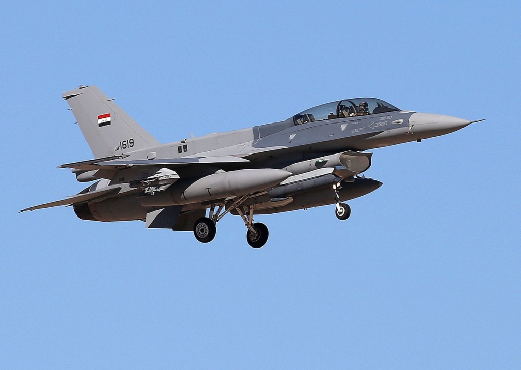 Photograph Southwest Arizona’s Fast-Jet Circuit in Five Days