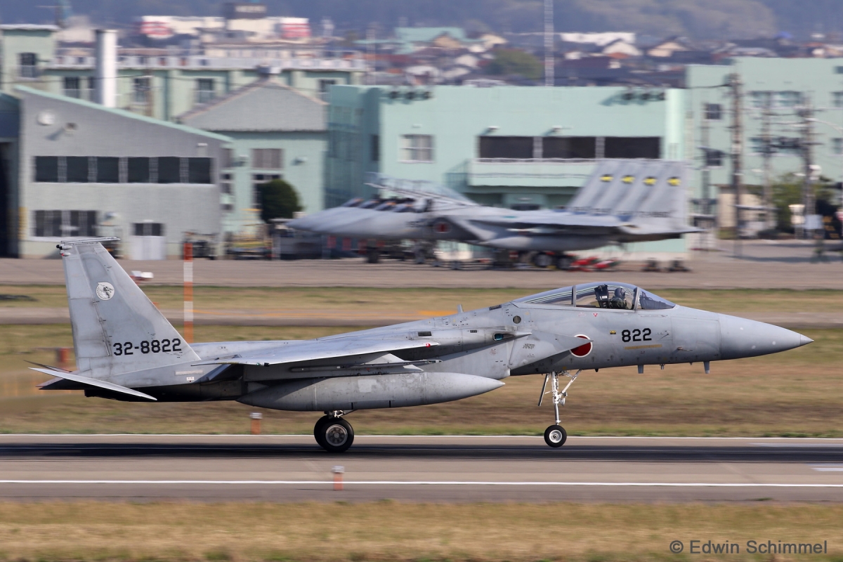 Japanese F-15’s of the The Fighting Dragons and Golden Eagles at ...