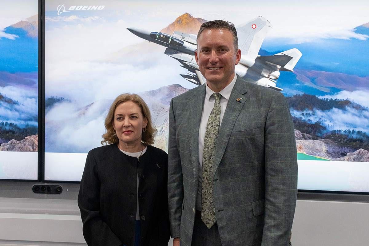 Boeing ups the ante for TNI-AU F-15EX deal.